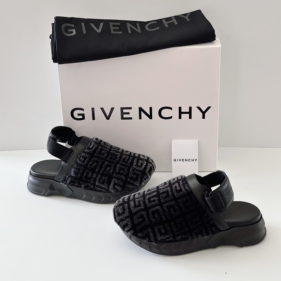 Givenchy | Shoes | New Givenchy Marshmallow 4g Logo Shearling Clogs ...